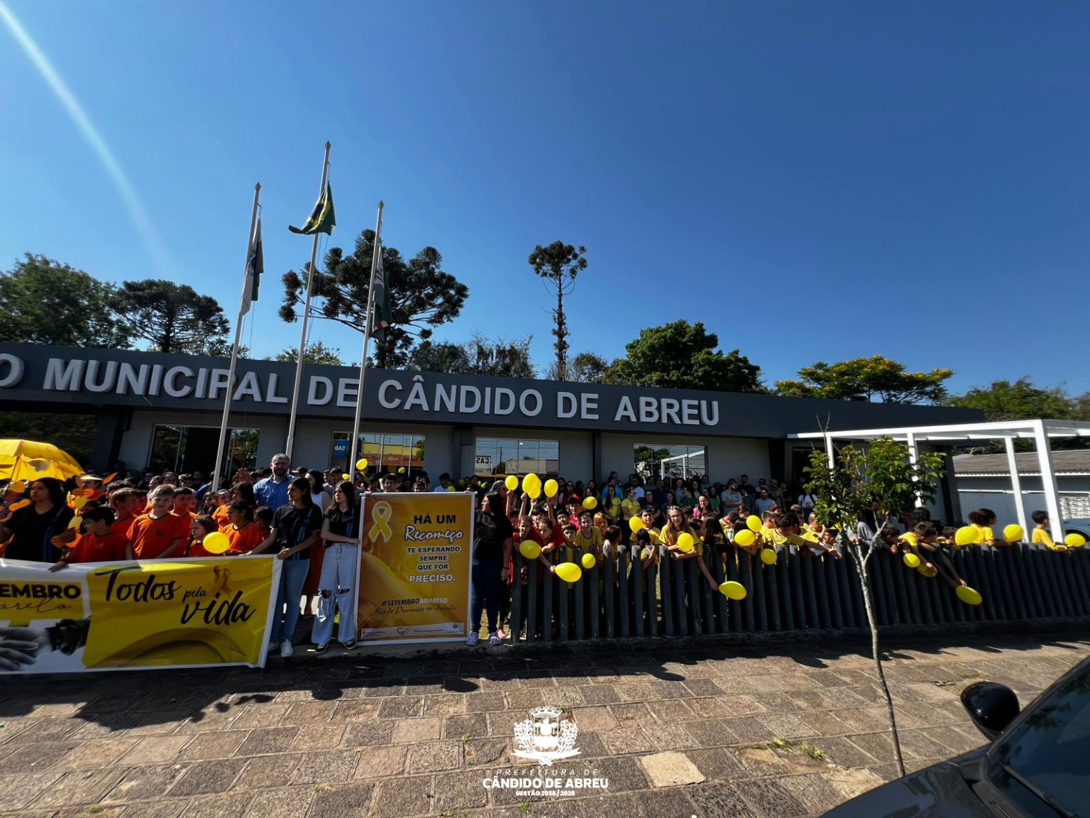 MARCO INÉDITO: CORPO DE BOMBEIROS TEM PRIMEIRA MULHER PILOTO DE ...